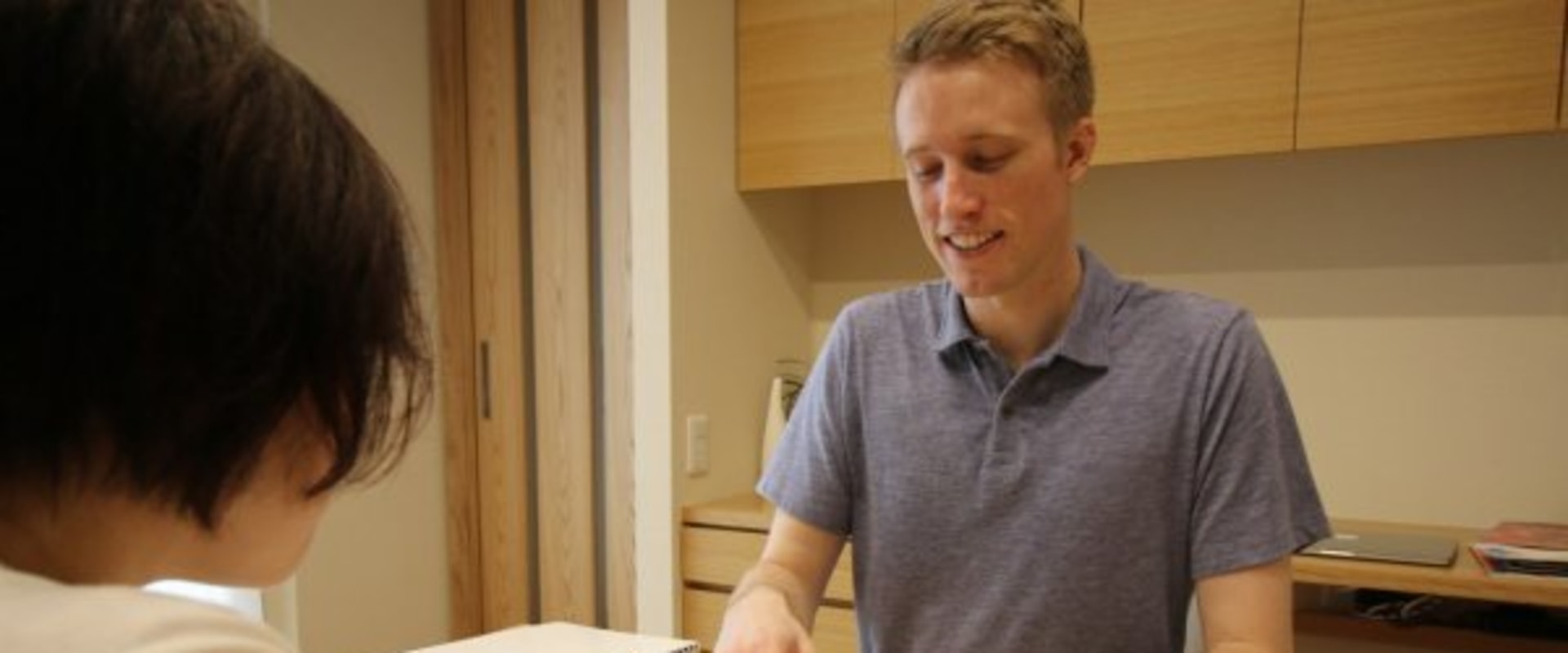 One-on-one feedback: Benefits of learning English with a teacher